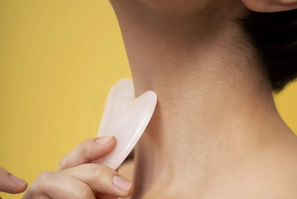 Premium Neck Waxing Service in Phoenix | NeraStyles Salon 85041